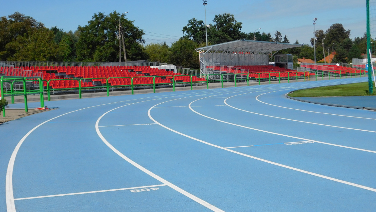 Piaseczno - Stadion Miejski GOSiR - PolskieStadiony.pl